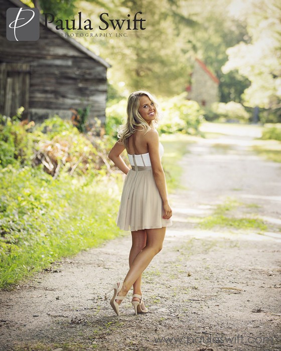 Beautiful Senior Portraits | Wayside Inn Grist Mill Photos